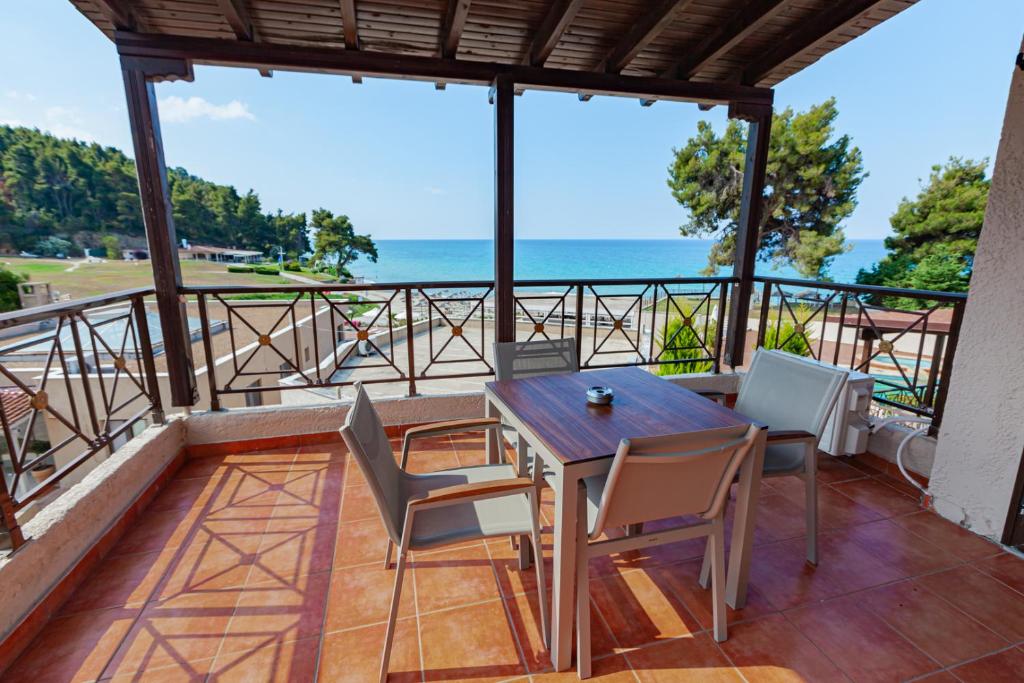 Elani Bay Resort - ZNAK Travel